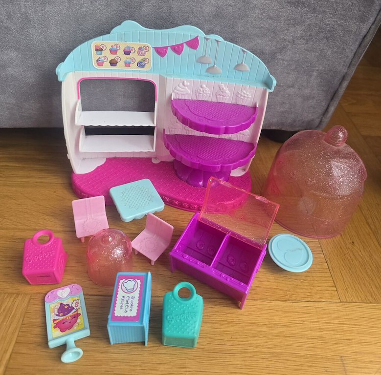Shopkins Cupcake Queen Cafe set za igru, poslasticarnica za kolace