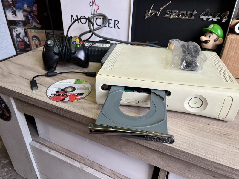 XBOX 360 KOMPLET