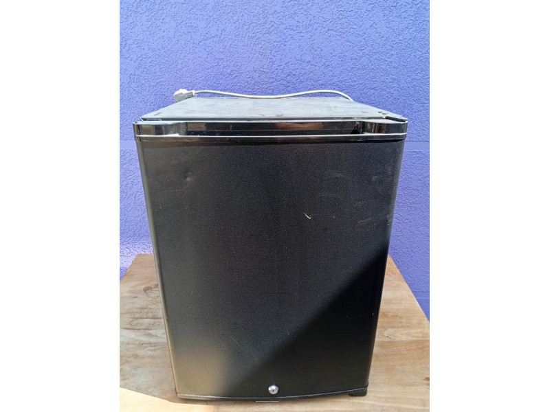 mini bar frizider