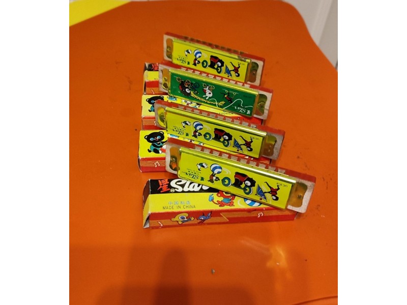 Usna harmonika nekoristeno 4 komada