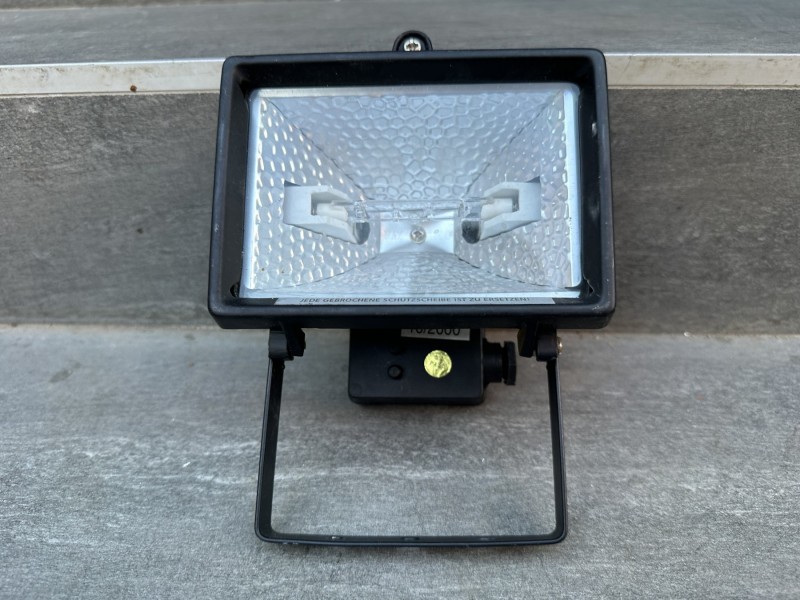 Halogena Lampa iz uvoza sa stalkom