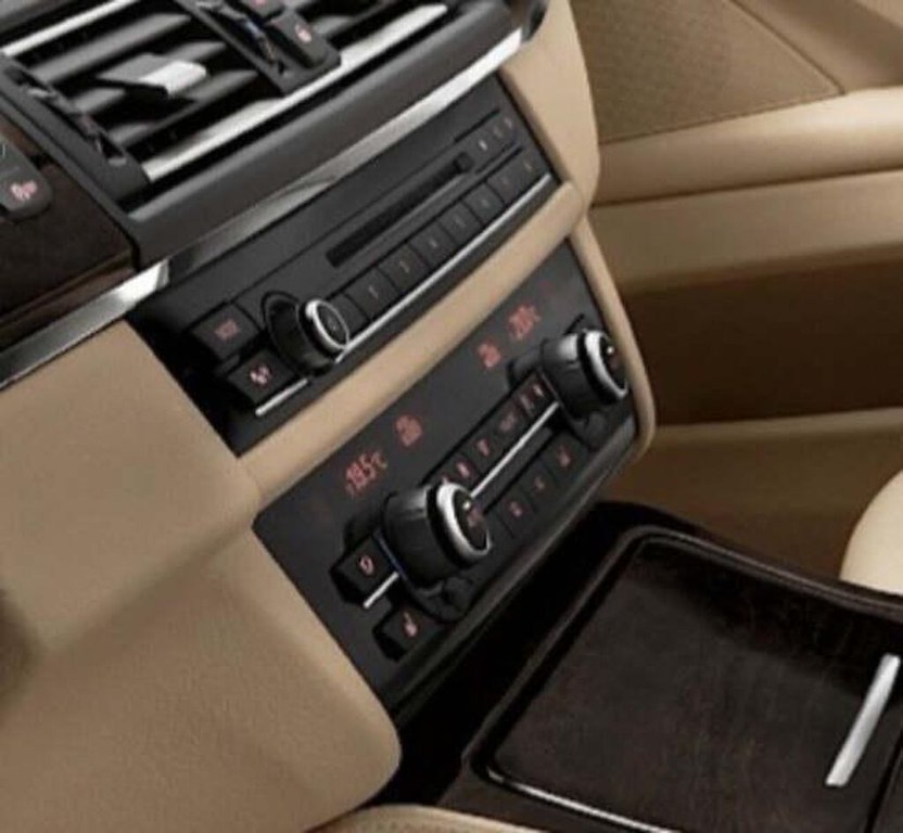 RADIO / CD / DVD ZA BMW 520