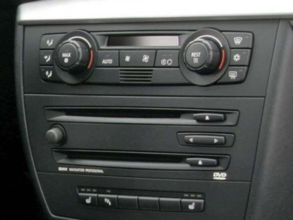 RADIO / CD / DVD ZA BMW 120