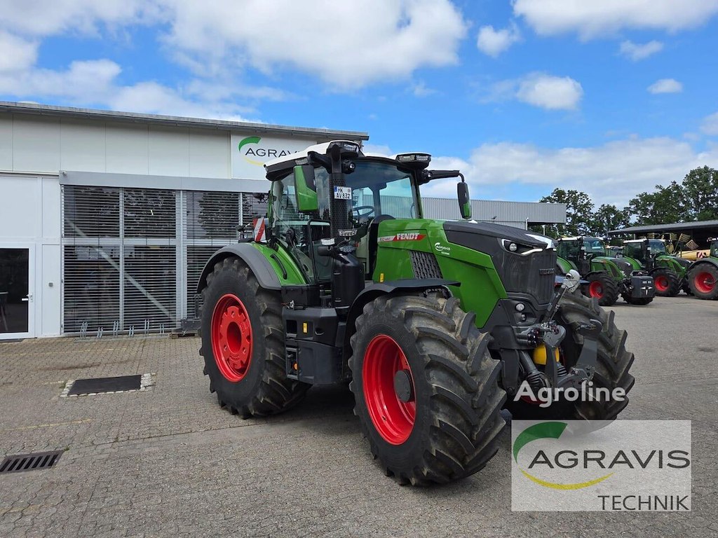 Fendt 832 VARIO GEN-5 traktor točkaš