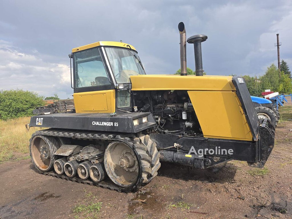 Caterpillar 65 B traktor guseničar
