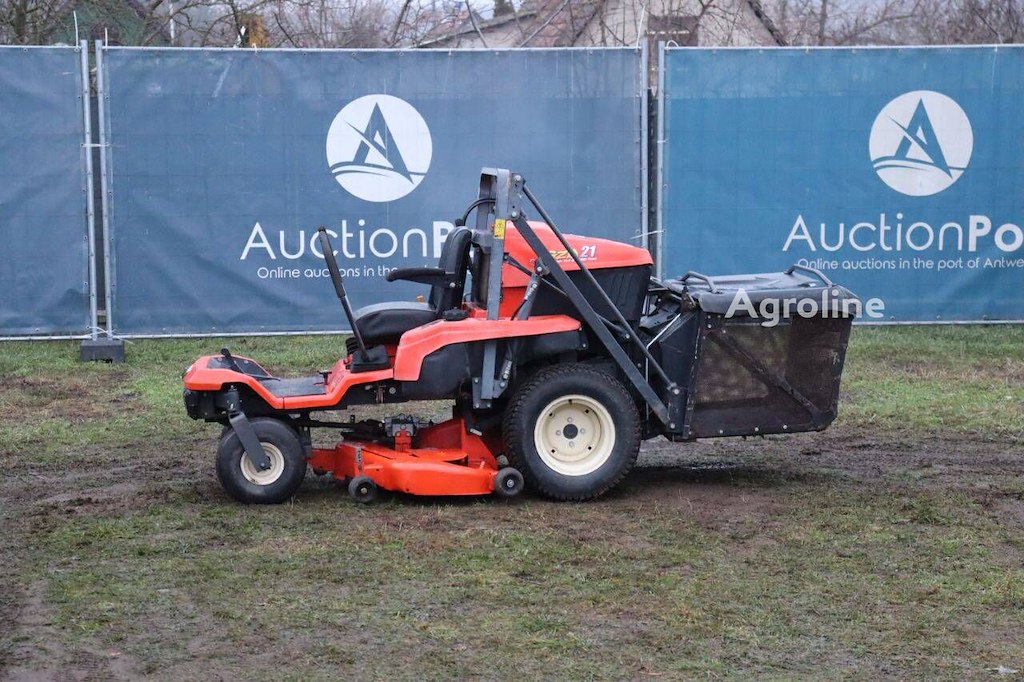 Prodaje se Kubota GZD21 traktor kosilica na aukciji