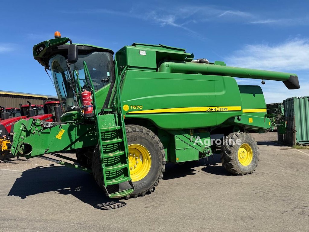 John Deere T670 kombajn za žito