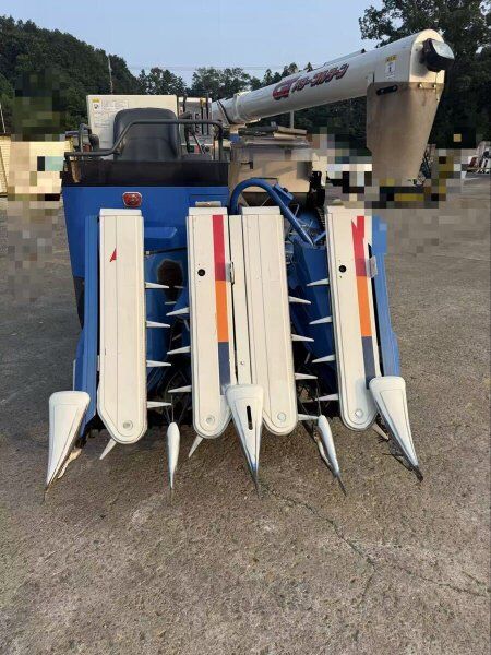 Iseki COMBINE(ISEKI) kombajn za žito