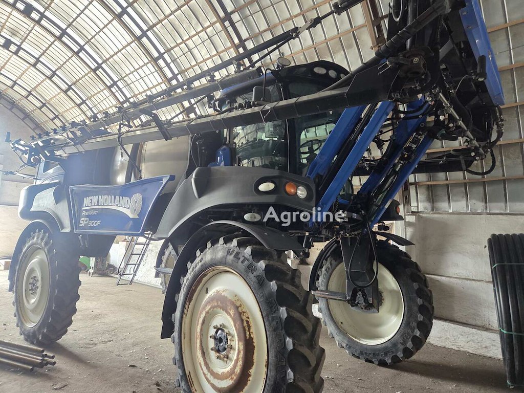 New Holland SP 300F samohodna prskalica
