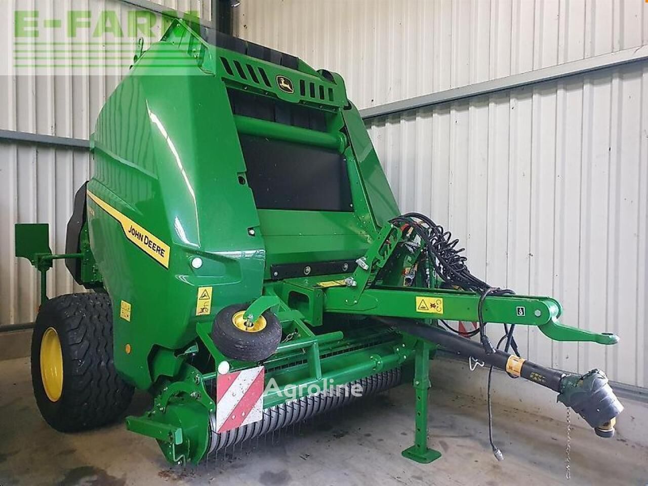 John Deere v461m iso bus balirka za četvrtaste bale