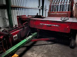 Prodaje se International IH International Halmpresser balirku za četvrtaste bale na aukciji