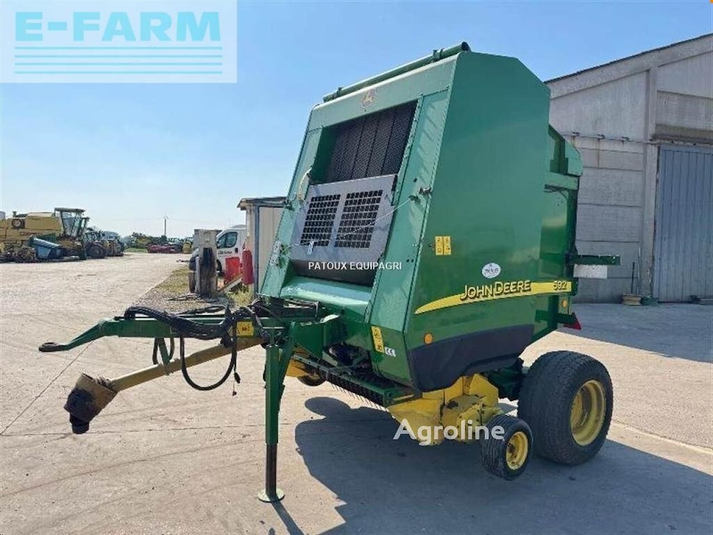 John Deere 592 balirka za četvrtaste bale