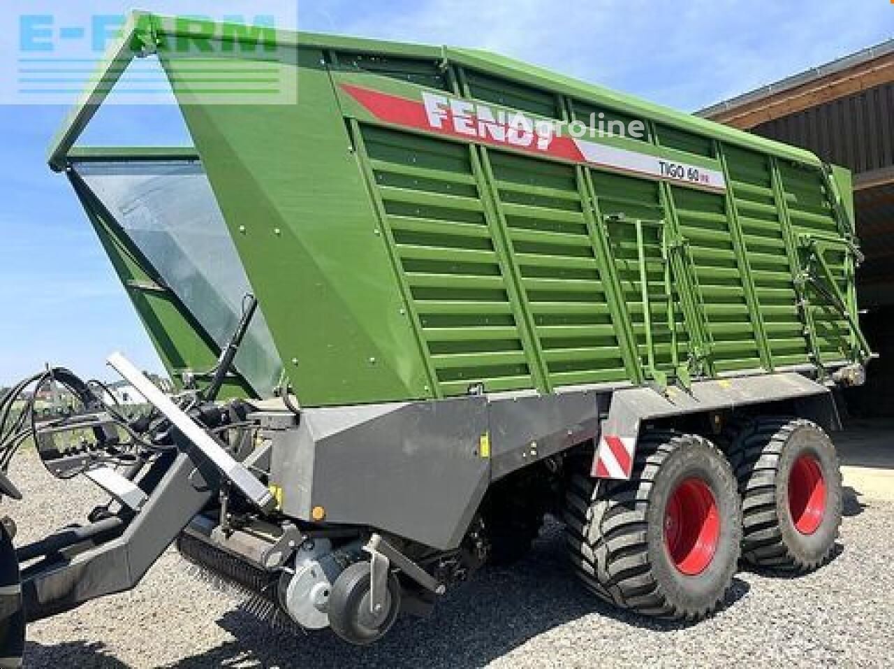 Fendt tigo 60 pr im guten zustand und mit einer guten samoutovarna prikolica