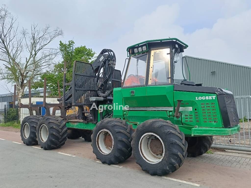 Logset 5F log forwarder with hiab crane + grab forvarder