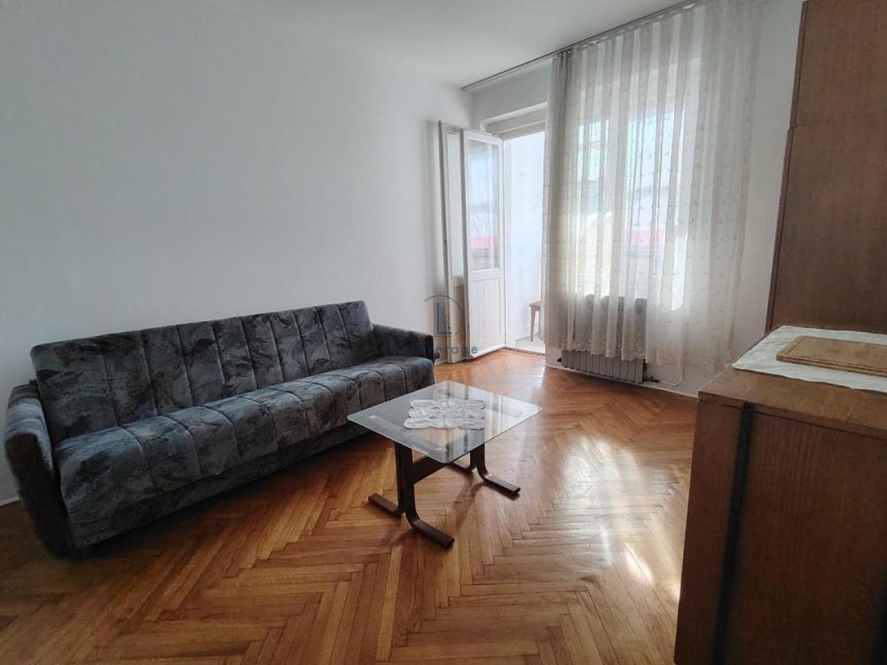 Cara Dušana, Dvosoban stan za izdavanje, 55m2, 400€