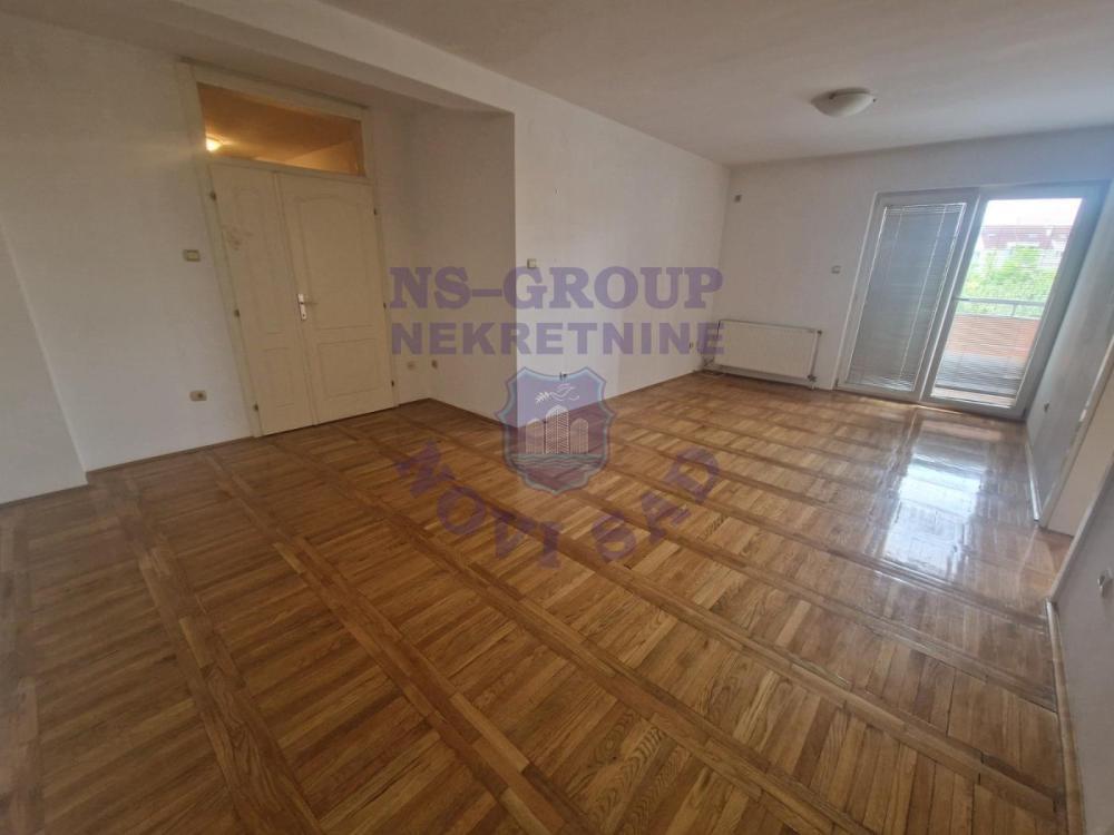 Trosoban stan na prodaju, 67m2, 175.100€
