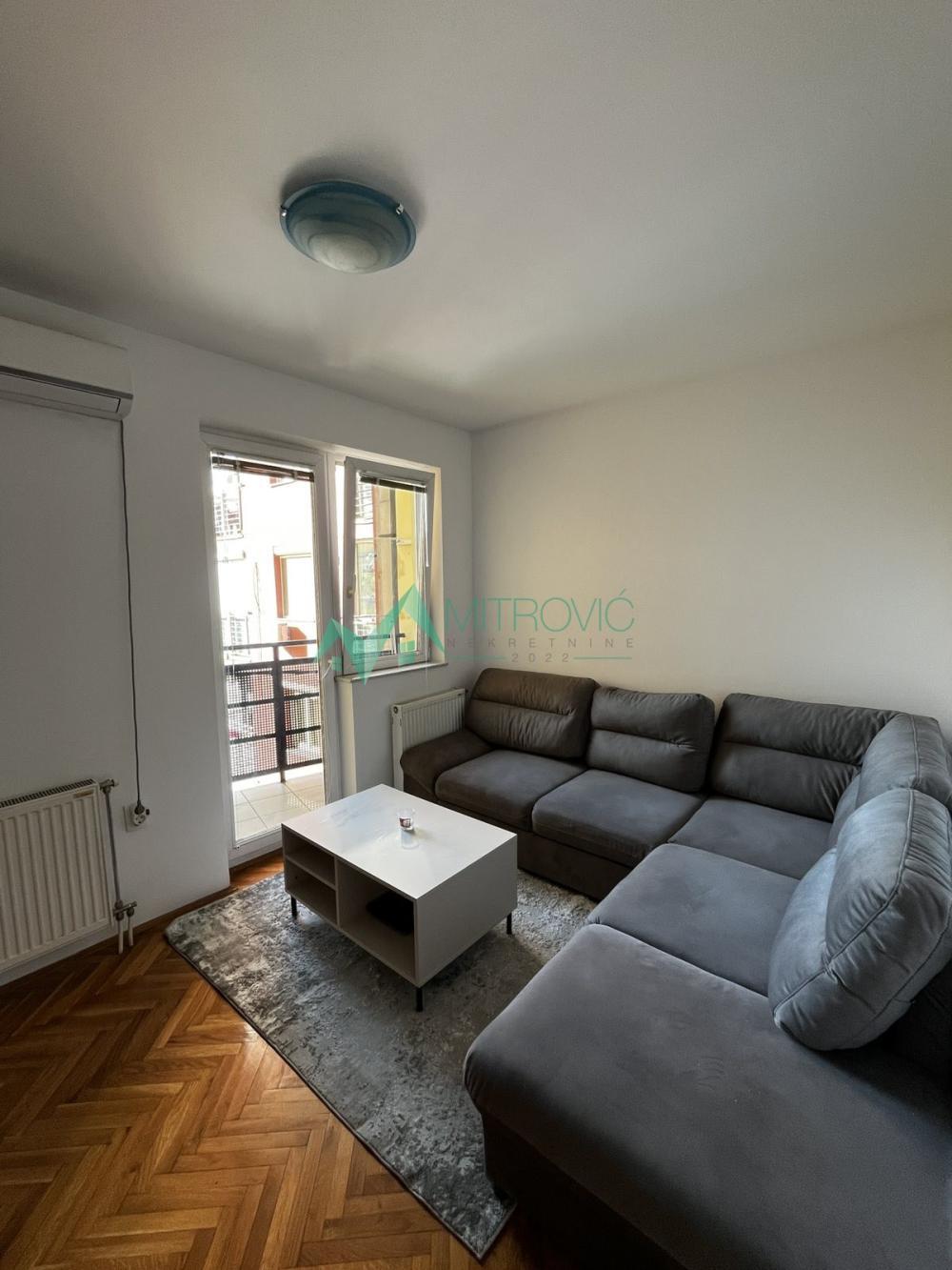 Stan za izdavanje, 30m2, 300€