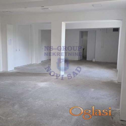 Izdaje se hala površine 210m² na izlazu iz Temerina, pogodna za različite manje delatnosti