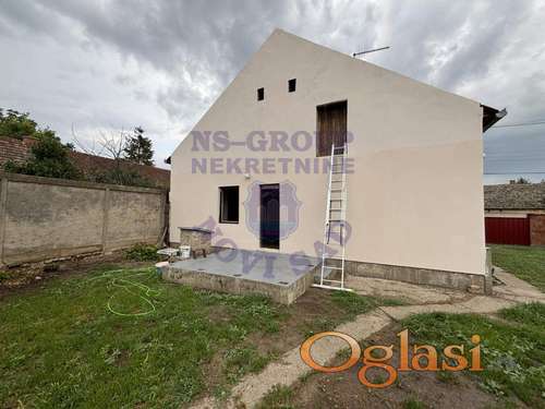 Na prodaju porodična kuća u Bačkom Gradištu,