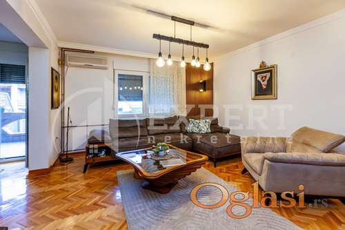 Na prodaju kuća 244m2