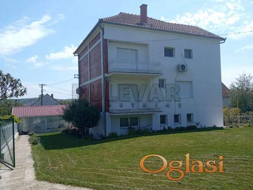 Kragujevac, naselje Jovanovac, luksuzna porodična kuća, korisna površina 353 m2