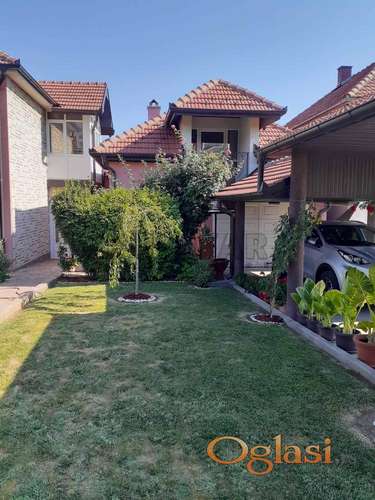 Kuća Kragujevac 400m2, Aerodrom
