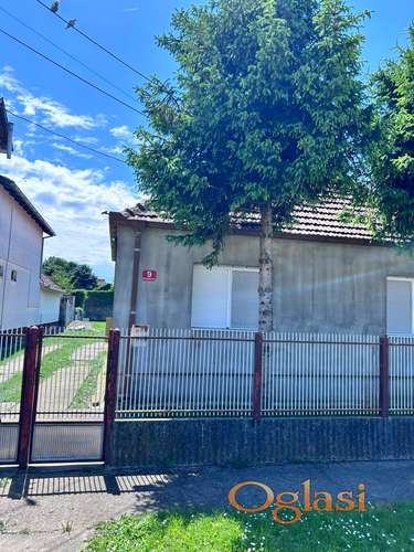 Prodajem kucu u mirnom delu Rume