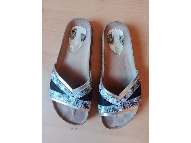 Desigual papuce 39
