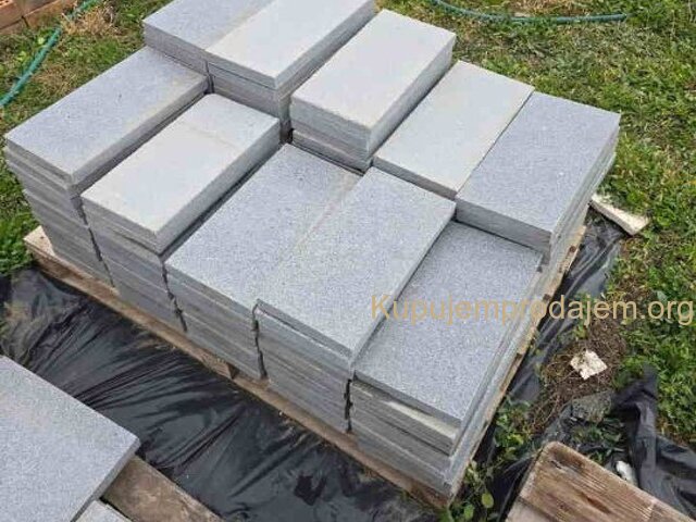 Velika rasprodaja granitnih  ploca 50  m3 I granitnih plocica 200 m2