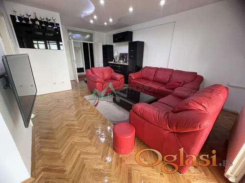 NOVI SAD, BULEVAR OSLOBOĐENJA, TROSOBAN 101M2 sa nameštajem (šifra:1002456).