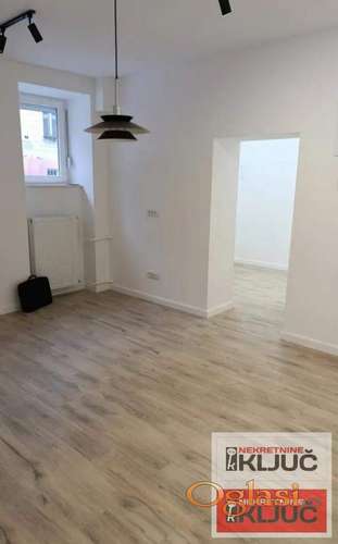 CENTAR, 31m2, Jednosoban, Renoviran, Polusuteren