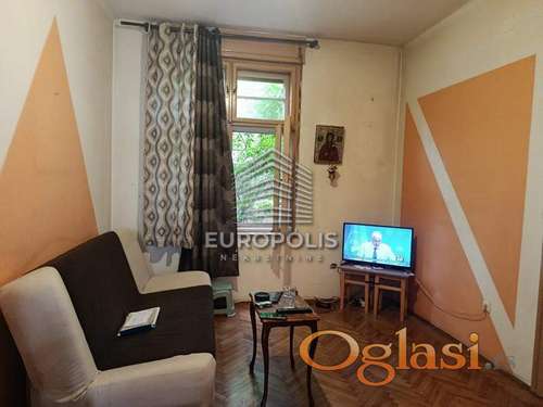 Retko u ponudi–Crveni krst,idealno za život,rentu. ID#9746
