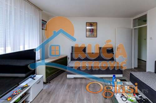 Dvosoban stan 57m2, renoviran, IV sprat, Bogoslovija