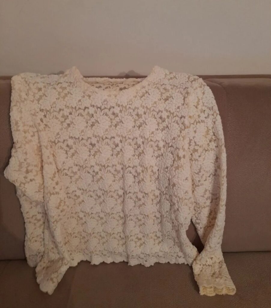 Čipkana bluza