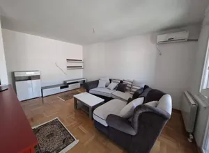 Izdavanje Stan - Beograd, Zvezdara: Bulbulder - Slavujev Venac