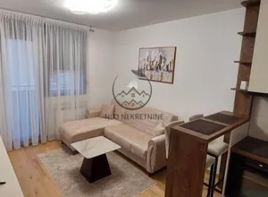 Izdavanje Stan - Novi Sad