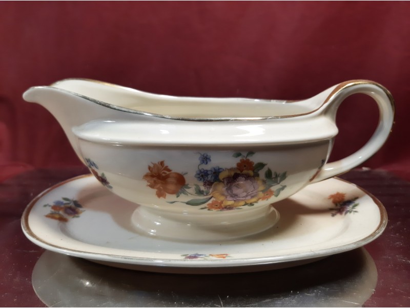 BAVARIA HUTSCHENREUTHER SOSIJERA US ZONE PORCELAN 1945'