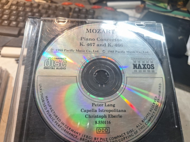 CD - KUTIJA mozda nekom treba