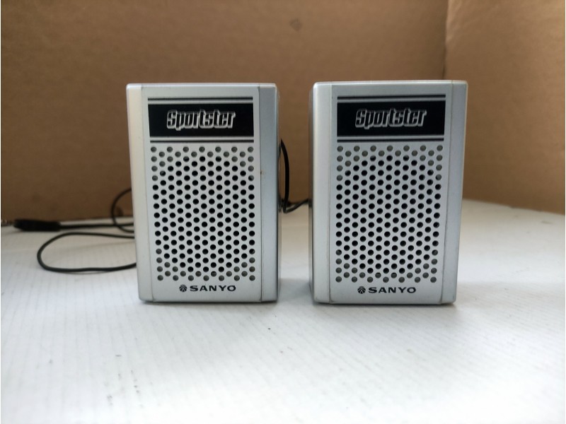 SANYO mali boksici