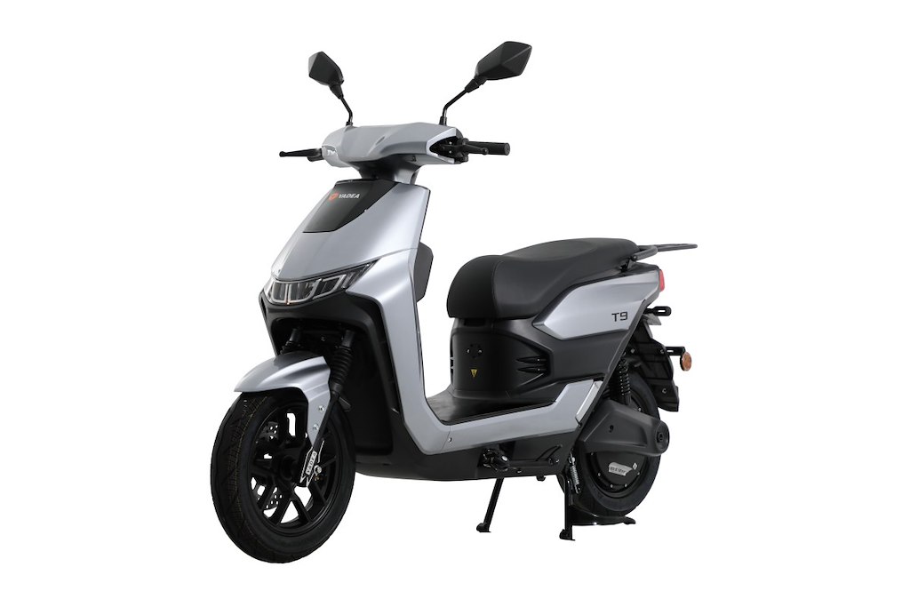 Baterijski skuter Yadea T9 72V 20Ah – sivi