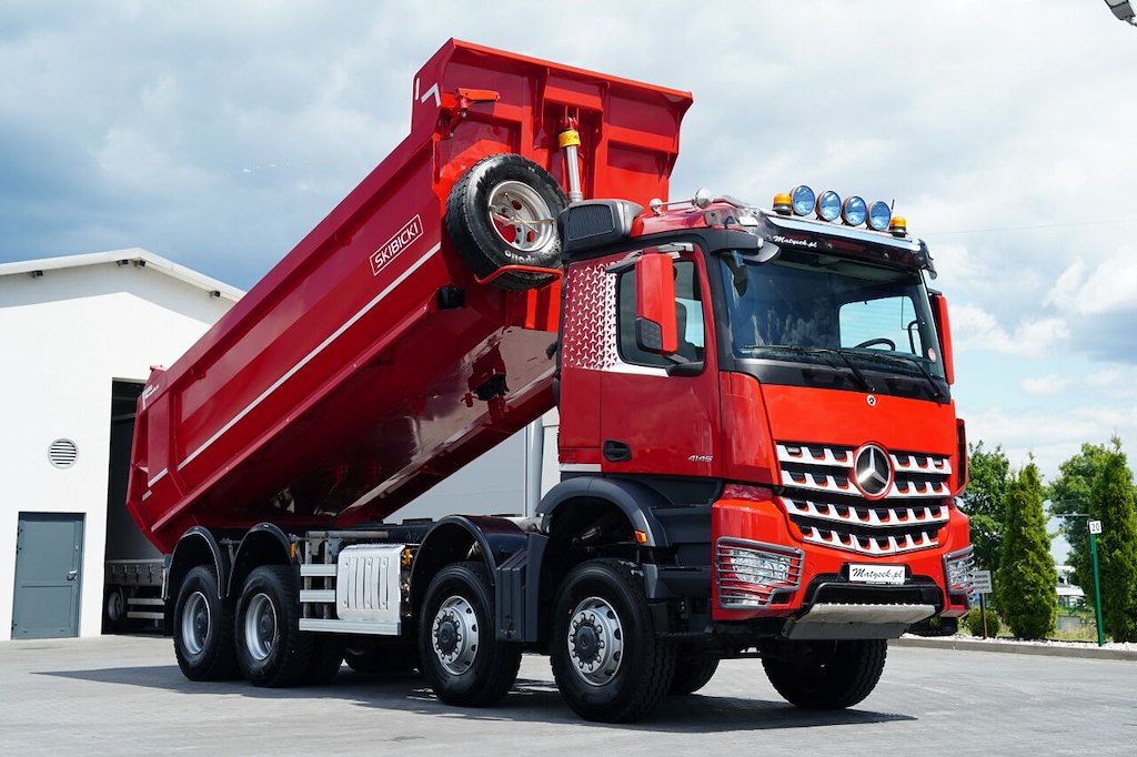 Mercedes-Benz AROCS 4145 / 8x8 / WYWROTKA TYLNOZSYPOWA / SKIBICKI / EURO 6 kiper