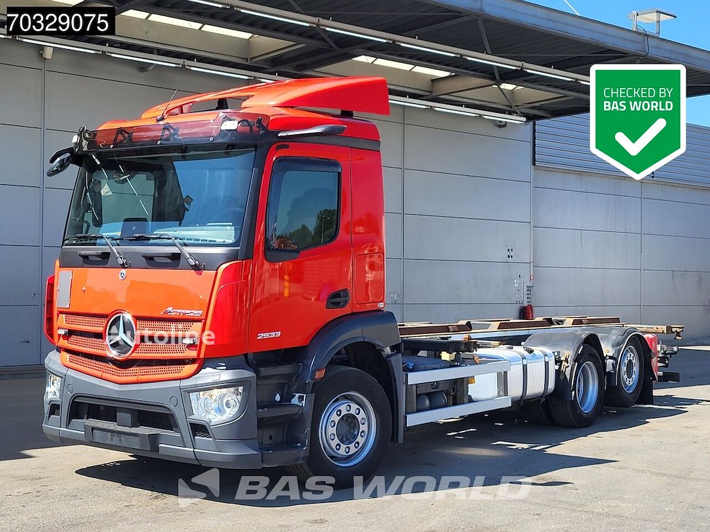 Mercedes-Benz Actros 2533 6X2 LOW Mileage! Lifting BDF system Lift+steering ax vozilo za prevoz kontejnera