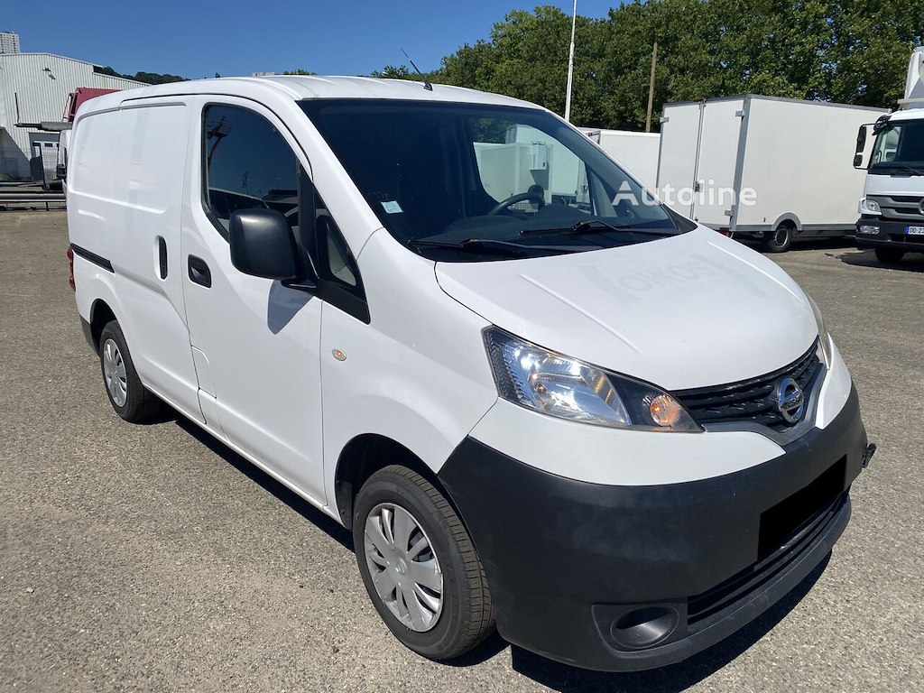 Nissan NV200 minibus furgon