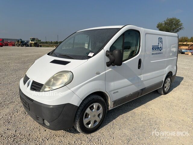 Prodaje se Renault Trafic minibus furgon na aukciji