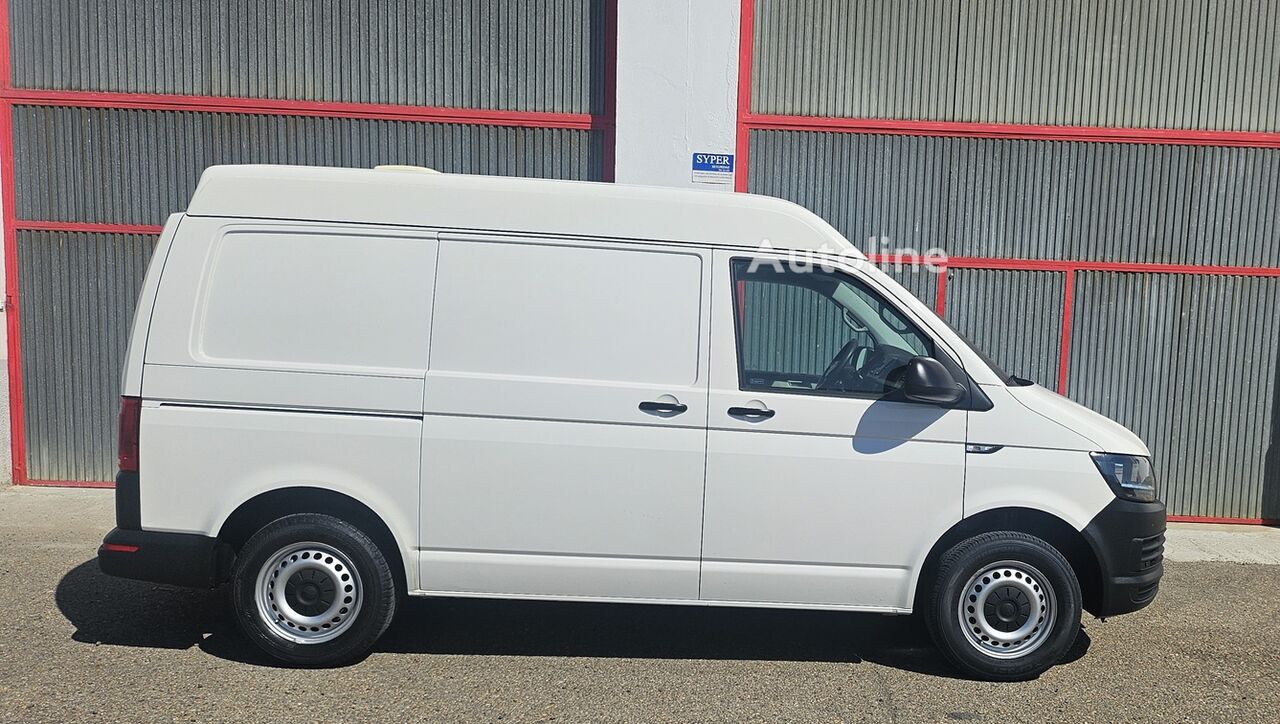 Volkswagen Transporter minibus furgon