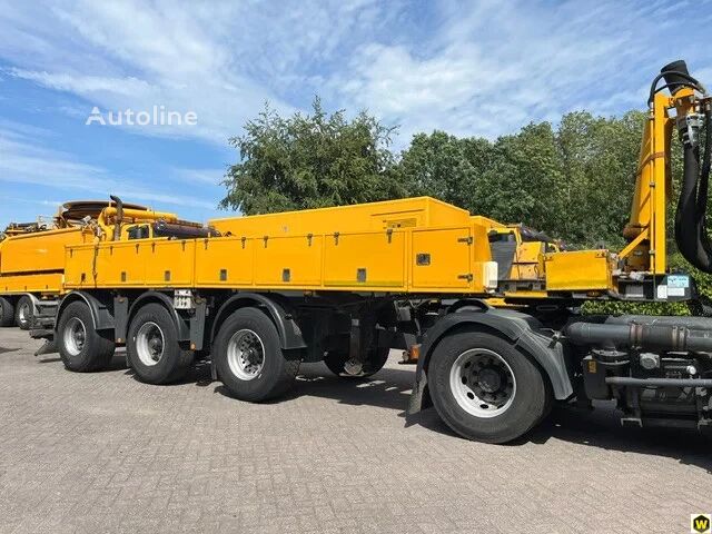 Renders Chassis tank kipper poluprikolica za cevi