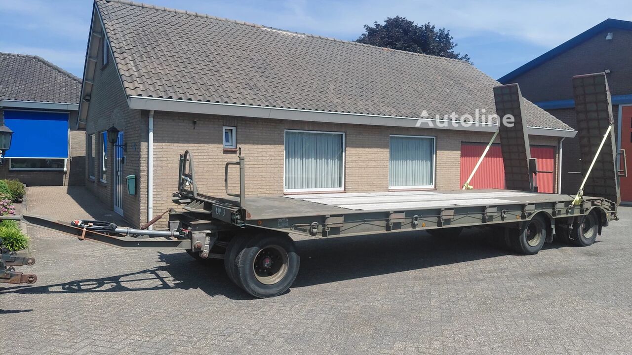 Mol 3 axle trailer / Ex army prikolica platforma