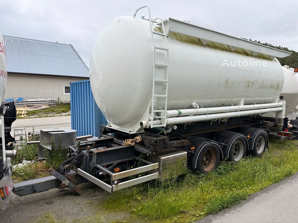 Prodaje se Andre Auka PHV 24-c containerkjerre prikolicu autocisternu na aukciji