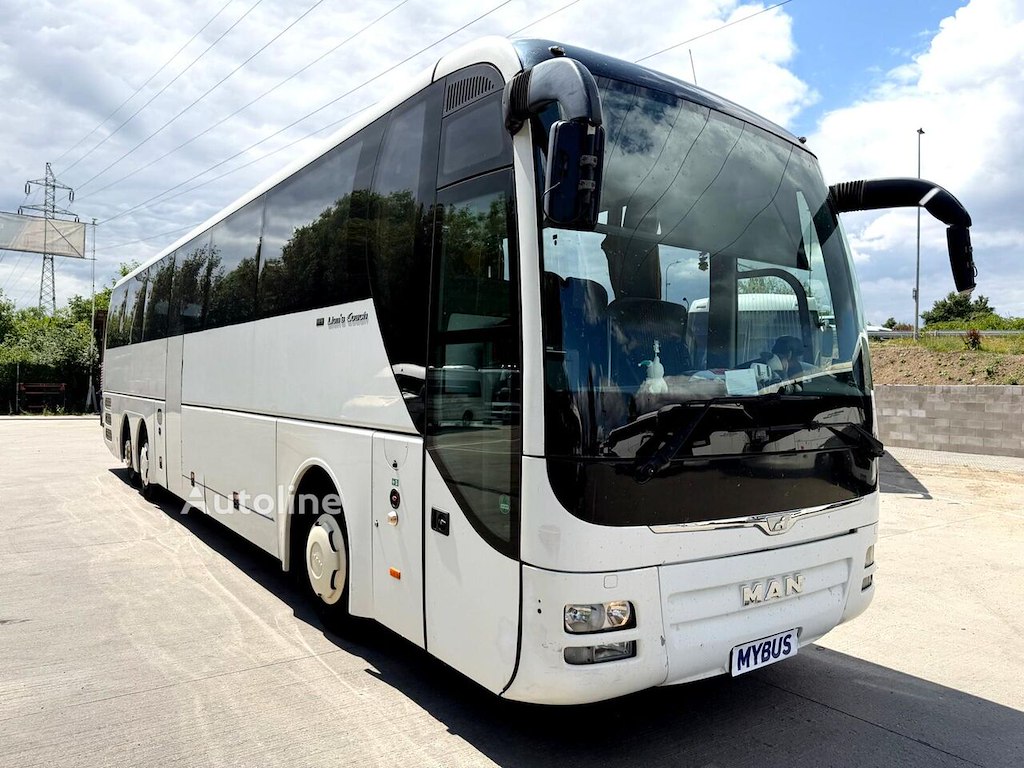 MAN LIONS COACH R08 turistički autobus
