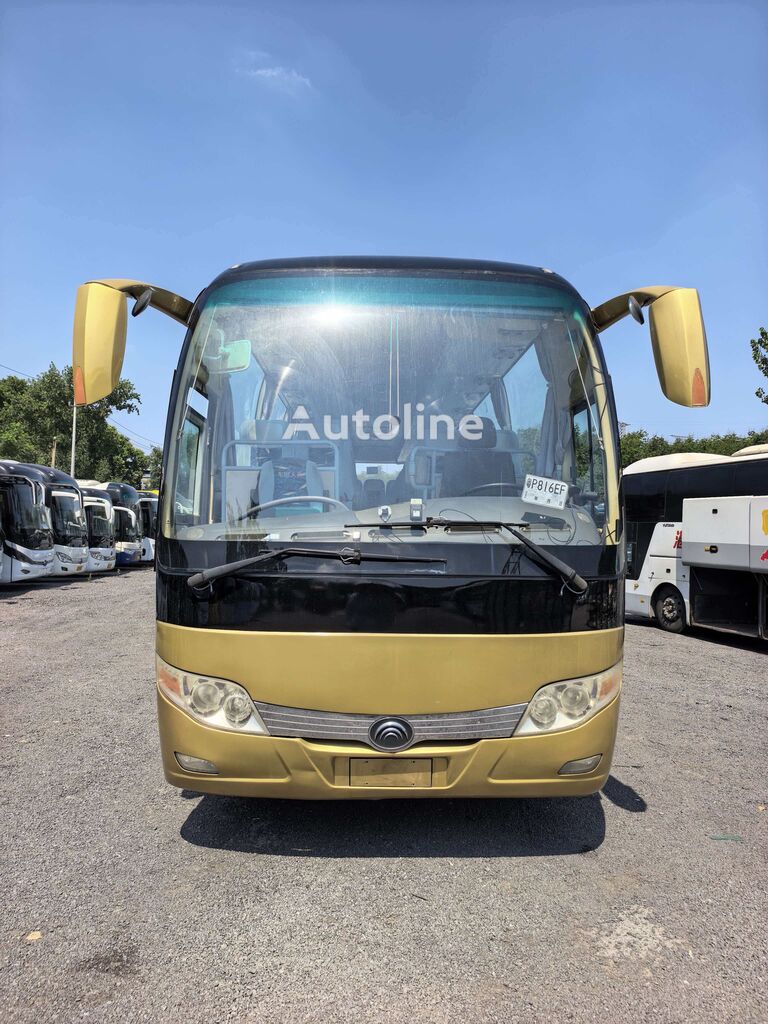 Yutong ZK6107 prigradski autobus
